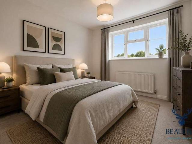 4 bed house for sale