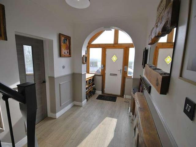 4 bed house for sale