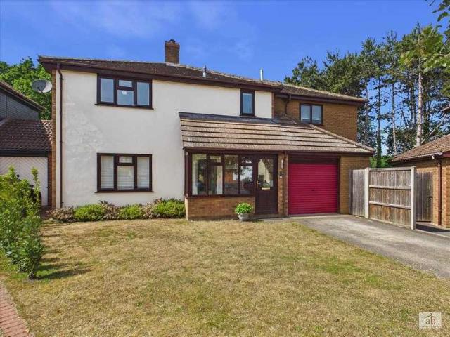 4 bed house for sale