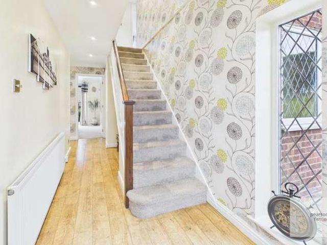 4 bed house for sale
