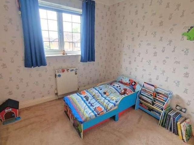 4 bed house for sale