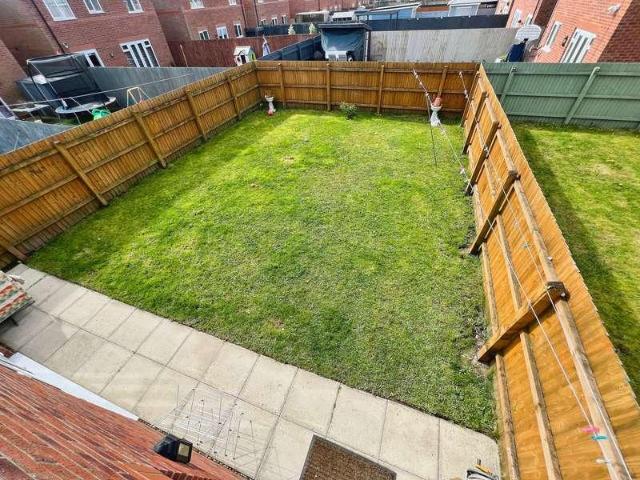 4 bed house for sale