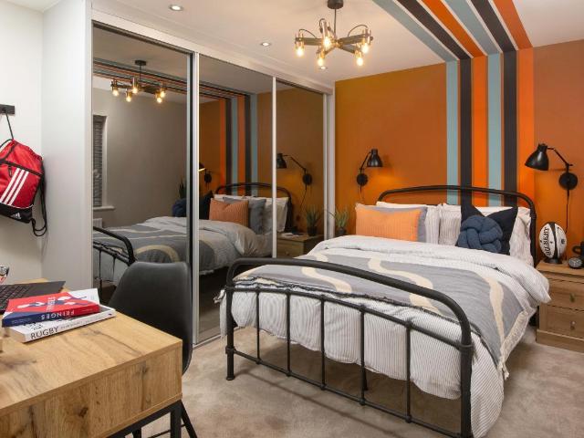 4 bed house for sale