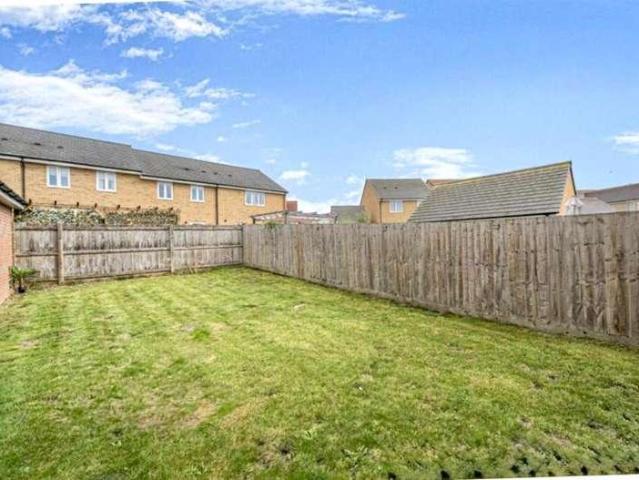 4 bed house for sale