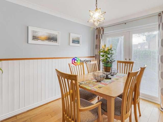 4 bed house for sale