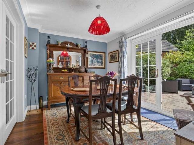 4 bed house for sale