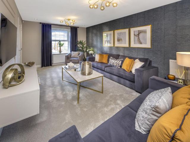 4 bed house for sale