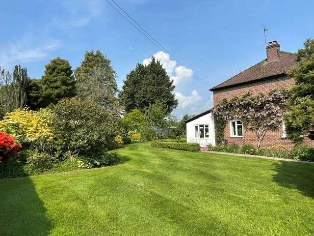 4 bed house for sale