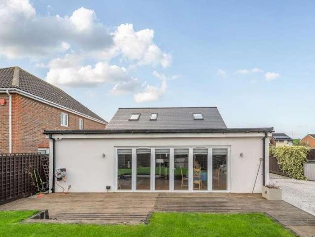4 bed house for sale