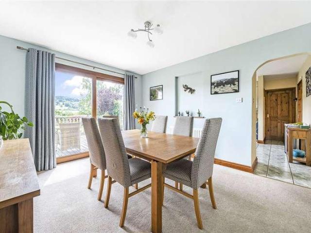 4 bed house for sale