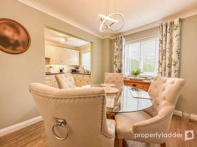 4 bed house for sale
