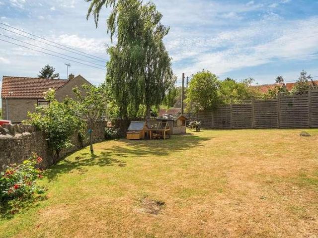 4 bed house for sale