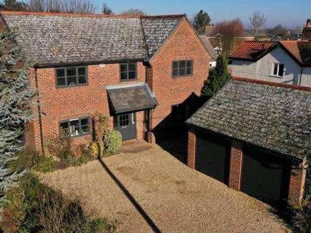 4 bed house for sale