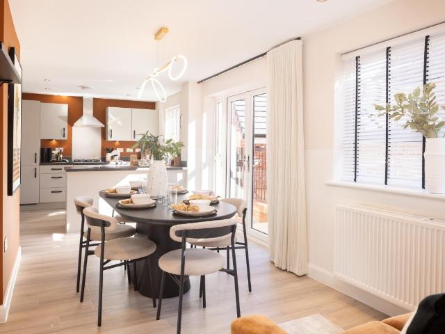 4 bed house for sale