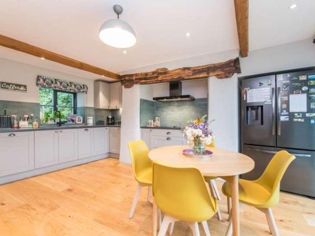 4 bed house for sale