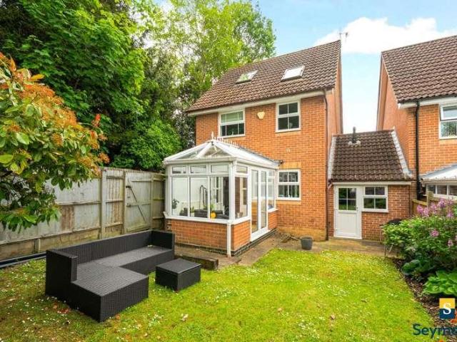 4 bed house for sale