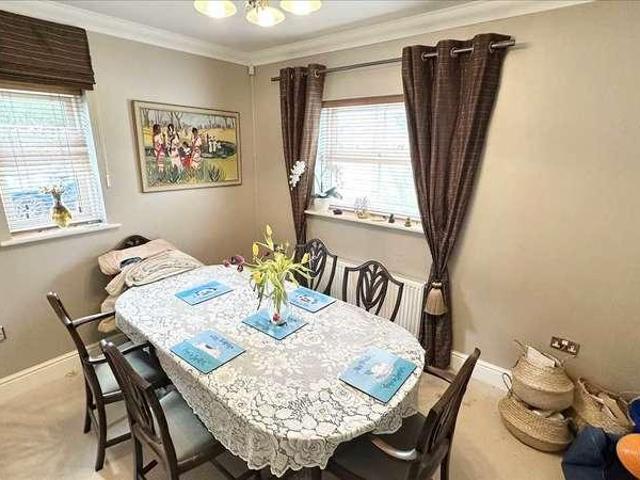 4 bed house for sale