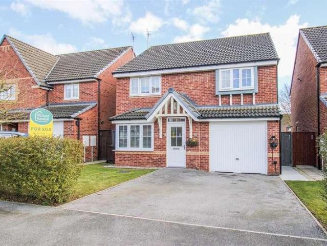 4 bed house for sale