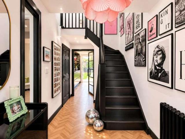 4 bed house for sale