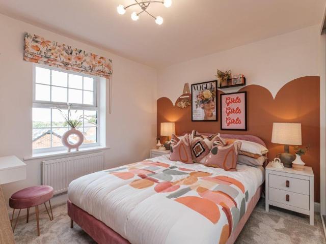 4 bed house for sale