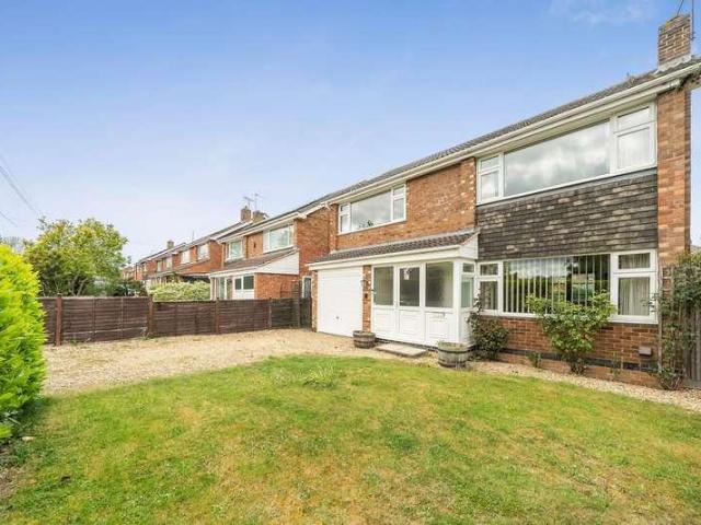 4 bed house for sale