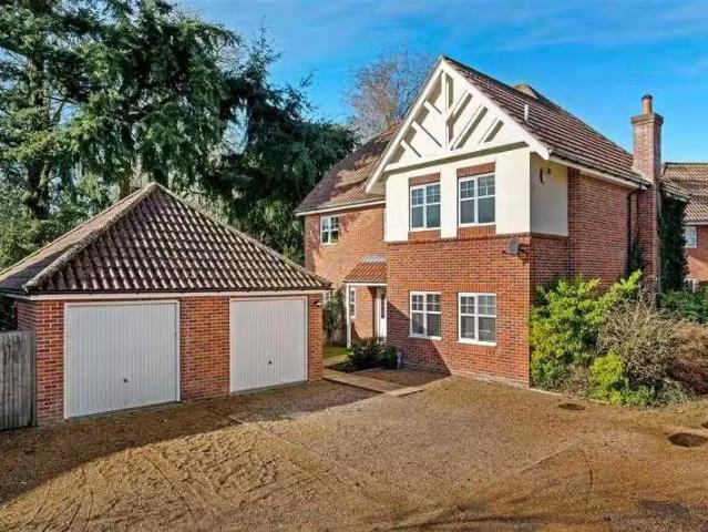 4 bed house for sale in Off Unthank Road, NR4, Norwich