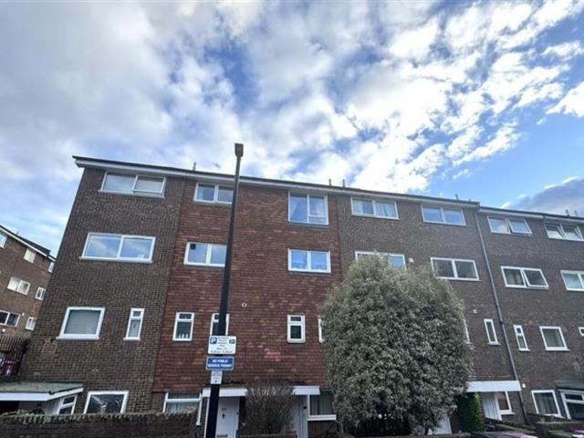 4 bed House For rent