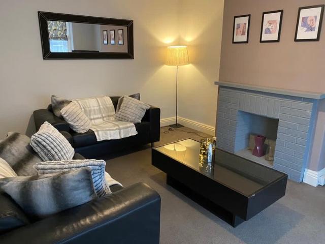 4 Bed House in Burley! Perfect for Sharers!