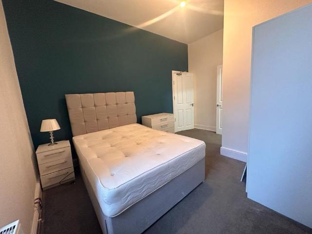 4 bed house share to rent in Manchester Road, Burnley, BB11
