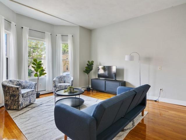 4 bed in Allston on a flexible lease