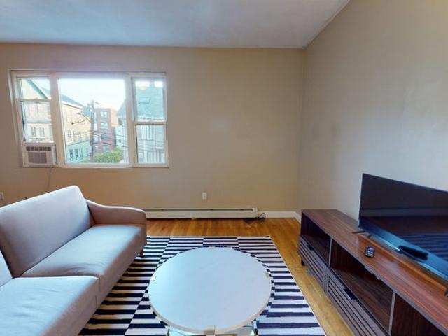 4 bed in Allston on a flexible lease
