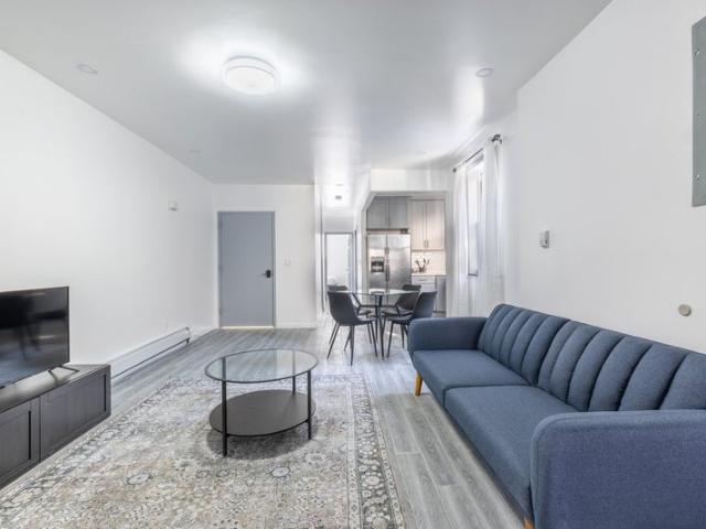 4 bed in Astoria on a flexible lease