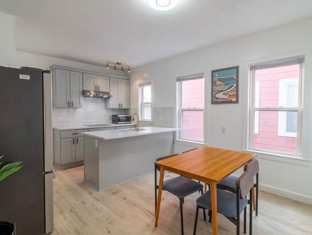 4 bed in JFK/UMass on a flexible lease