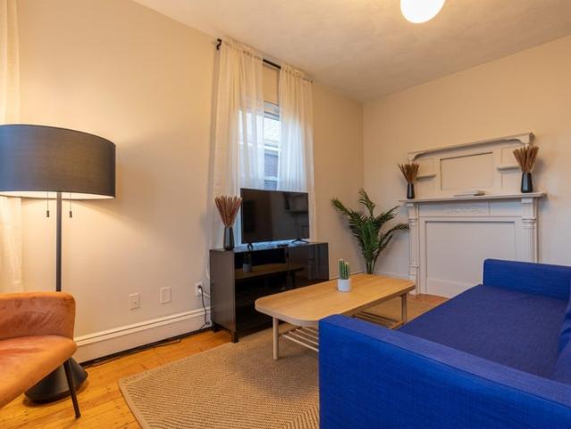 4 bed in Mission Hill on a flexible lease