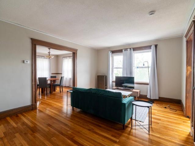4 bed in Somerville on a flexible lease