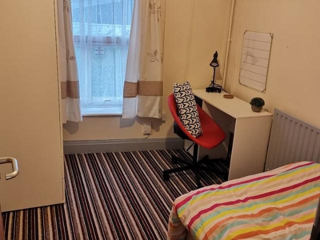 4 Bed Maisonette, Mount Pleasant Road, SO14