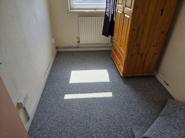 4 Bed Maisonette, Barents House, E1