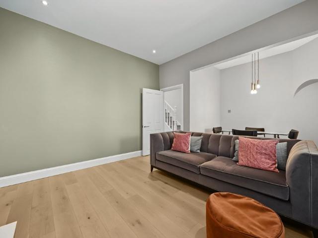 4 Bed Maisonette, Durham Road, SW20