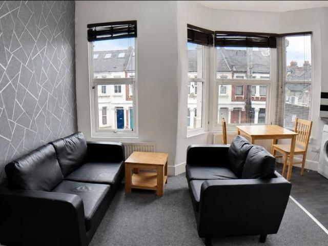 4 Bed Maisonette, Kellino Street, SW17