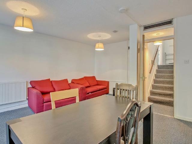 4 Bed Maisonette, Tolpaide House, SE11