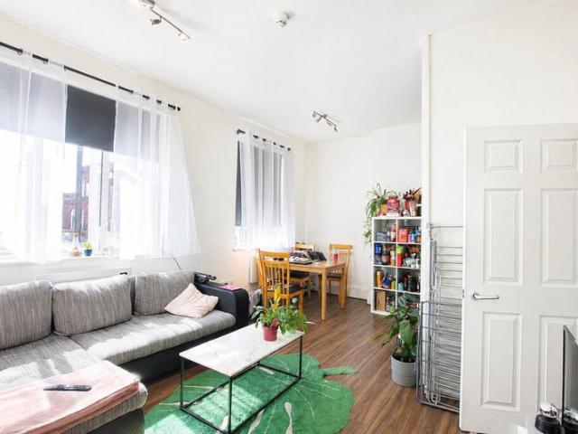4 Bed Maisonette – Whole Let