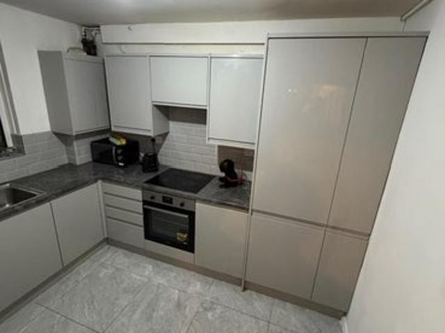 4 bed maisonette with front & back garden SE15