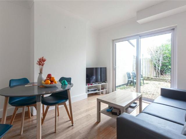 4 bed Mid Terraced House to rent in Filton Gloucestershire, BS34, from CJ Hole Bishopston. 33872