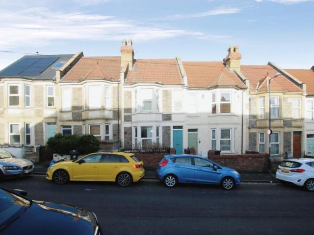 4 bed Mid Terraced House to rent in Filton Gloucestershire, BS7, from Ocean Bishopston. 34087