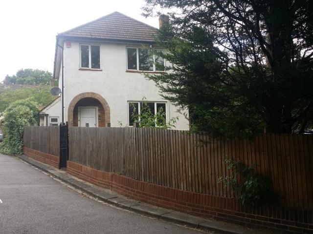 4 Bed Newly Refurb Detached + Cons & Garden