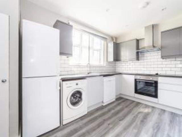 4 Bed No Living Room 2 Bath Flat in Hampstead NW6