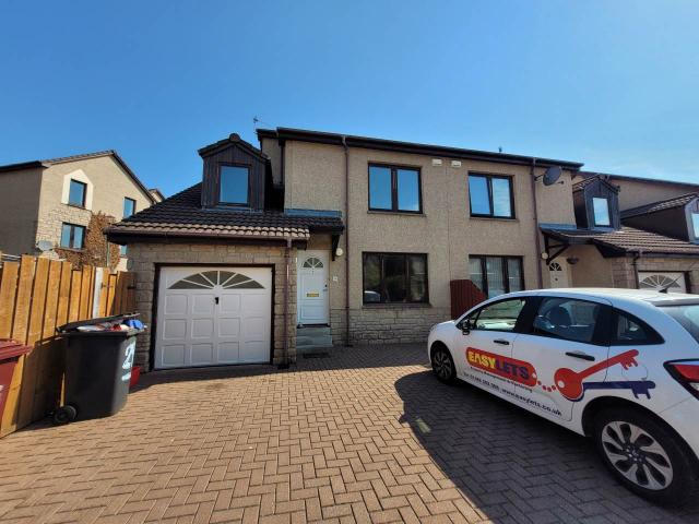 4 bed property to rent