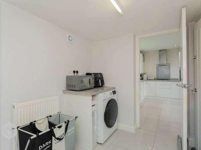 4 bed property for sale