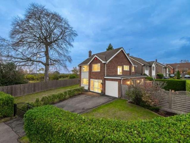 4 bed property for sale