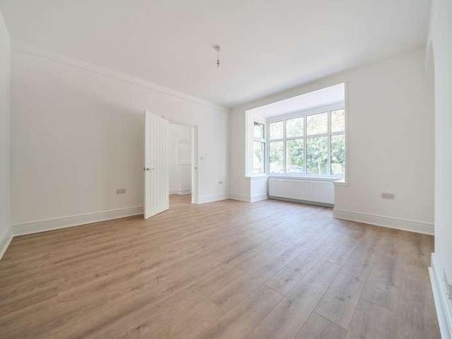 4 bed property for sale